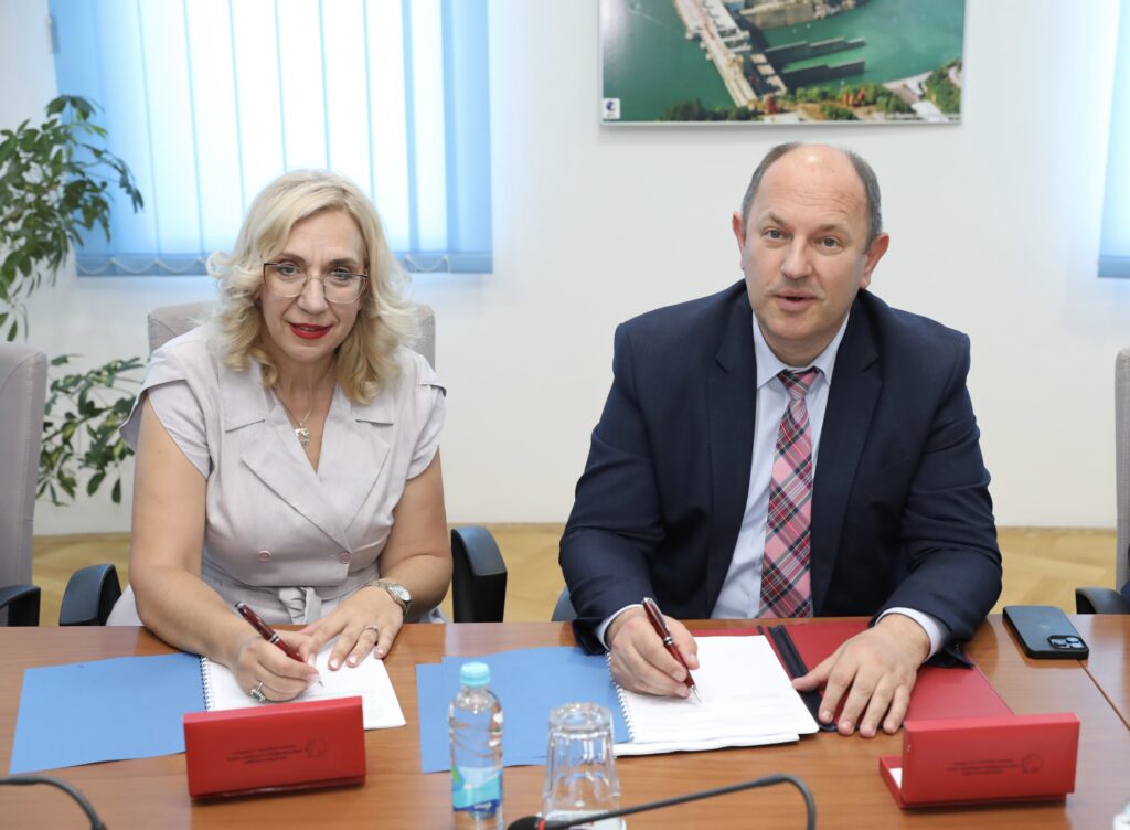 Radnici Elektroprivrede Republike Srpske dobili novi Kolektivni ugovor ...