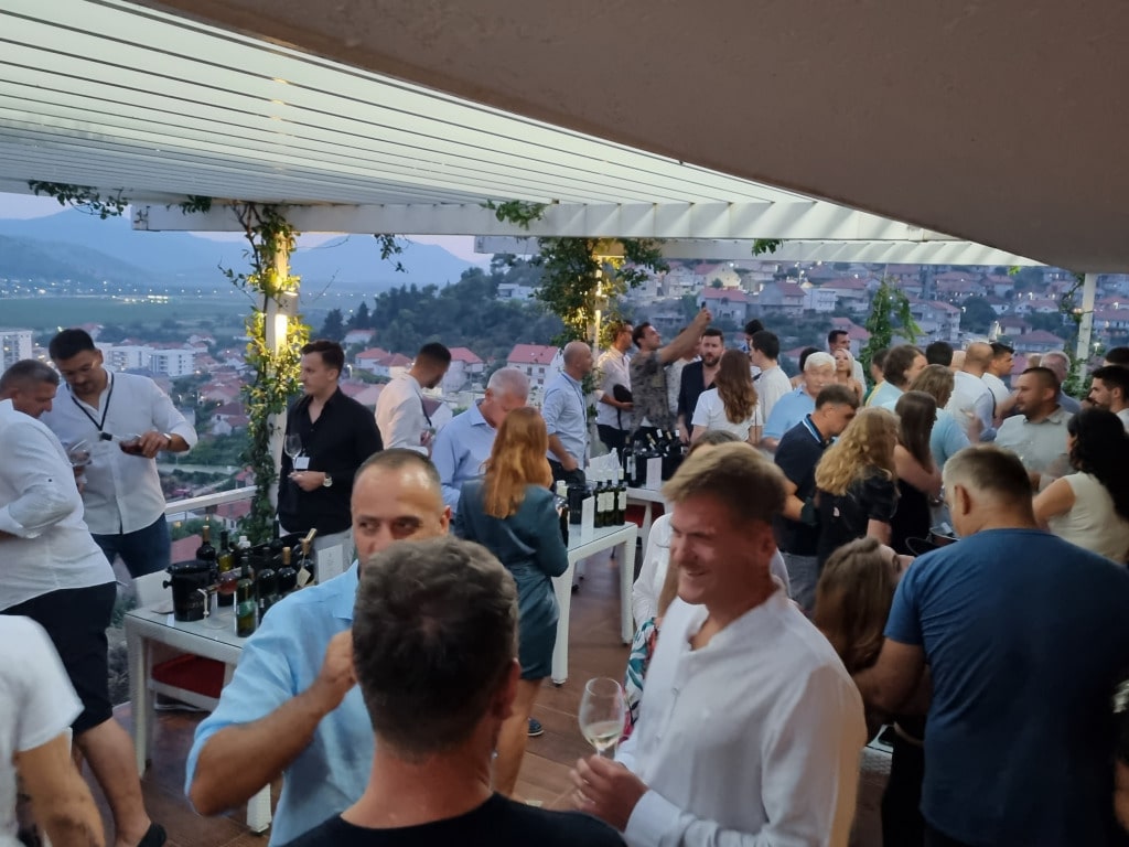 “Podrumi Vukoje 1982”: Osma godina salonskog predstavljanja žilavke ...